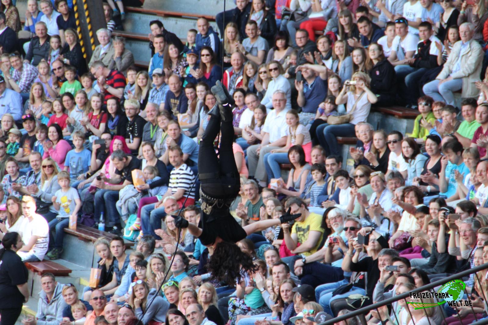 Stuntshow im Vulkan - Filmpark Babelsberg | Freizeitpark-Welt.de