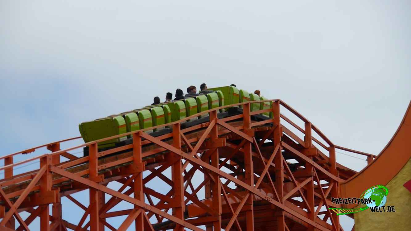 Nickelodeon Streak - Pleasure Beach Blackpool | Freizeitpark-Welt.de