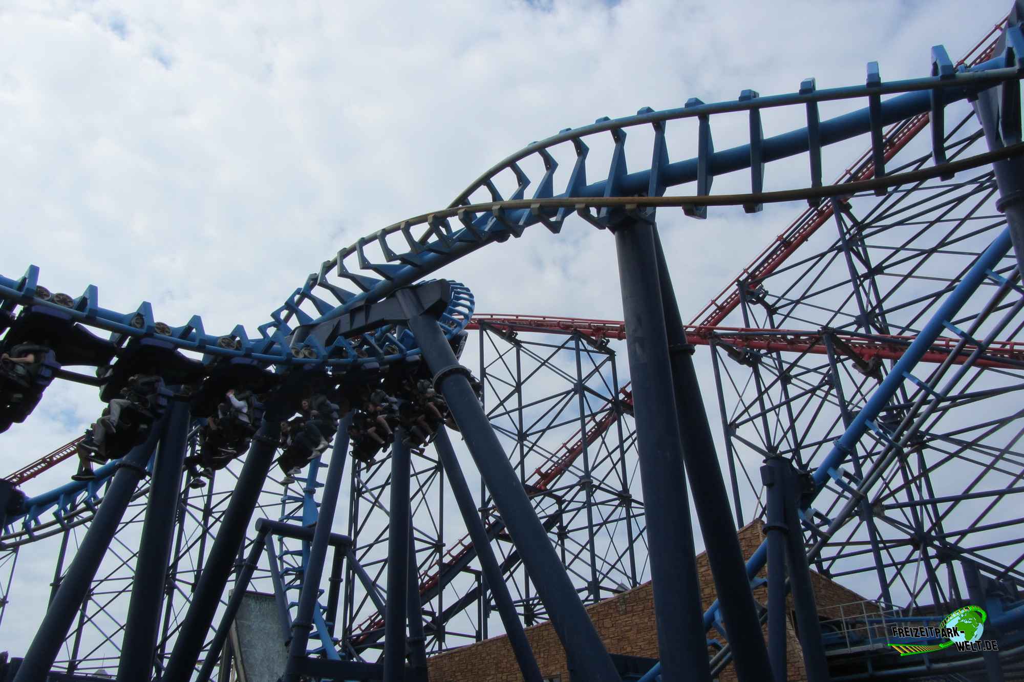 Infusion - Pleasure Beach Blackpool | Freizeitpark-Welt.de