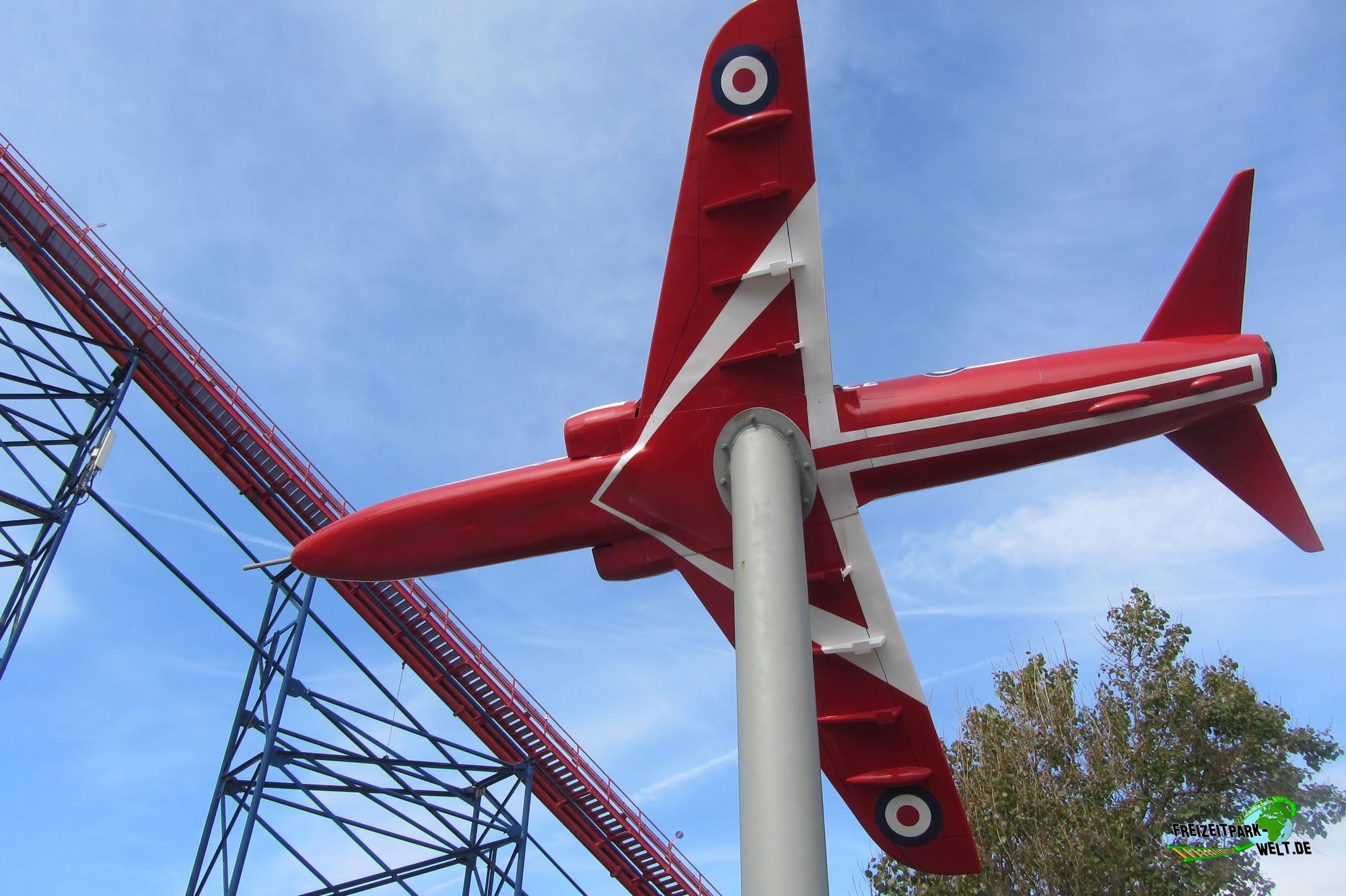 Red Arrows Sky Force - Pleasure Beach Blackpool | Freizeitpark-Welt.de