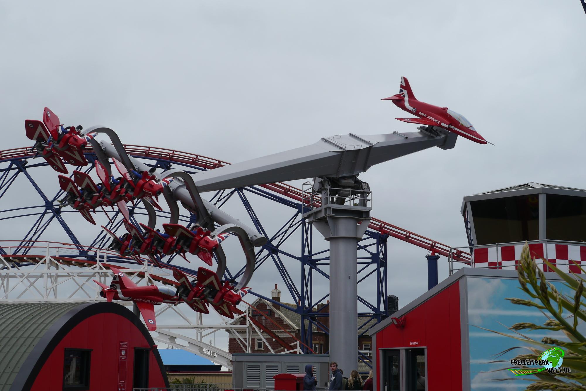 Red Arrows Sky Force - Pleasure Beach Blackpool | Freizeitpark-Welt.de