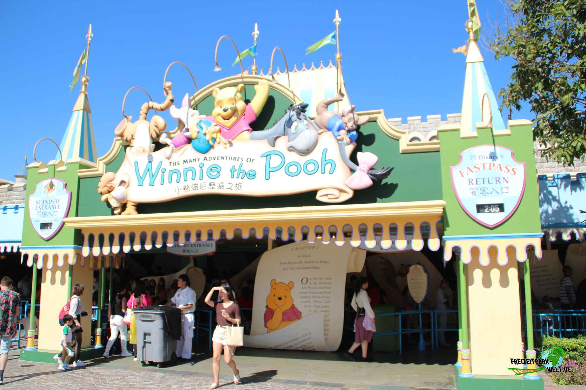 The Many Adventures of Winnie the Pooh - Hong Kong Disneyland ...