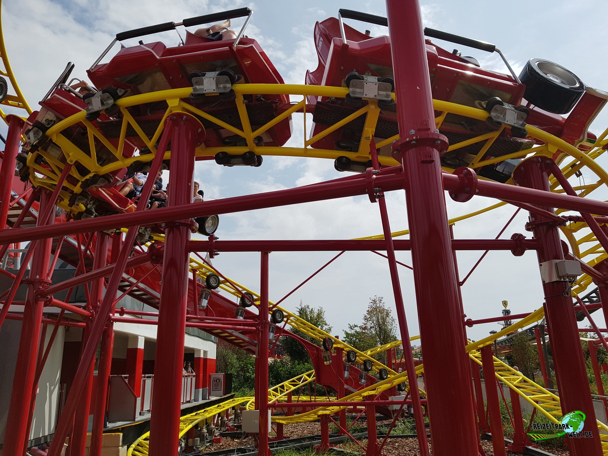 Junior Red Force - Ferrari Land | Freizeitpark-Welt.de