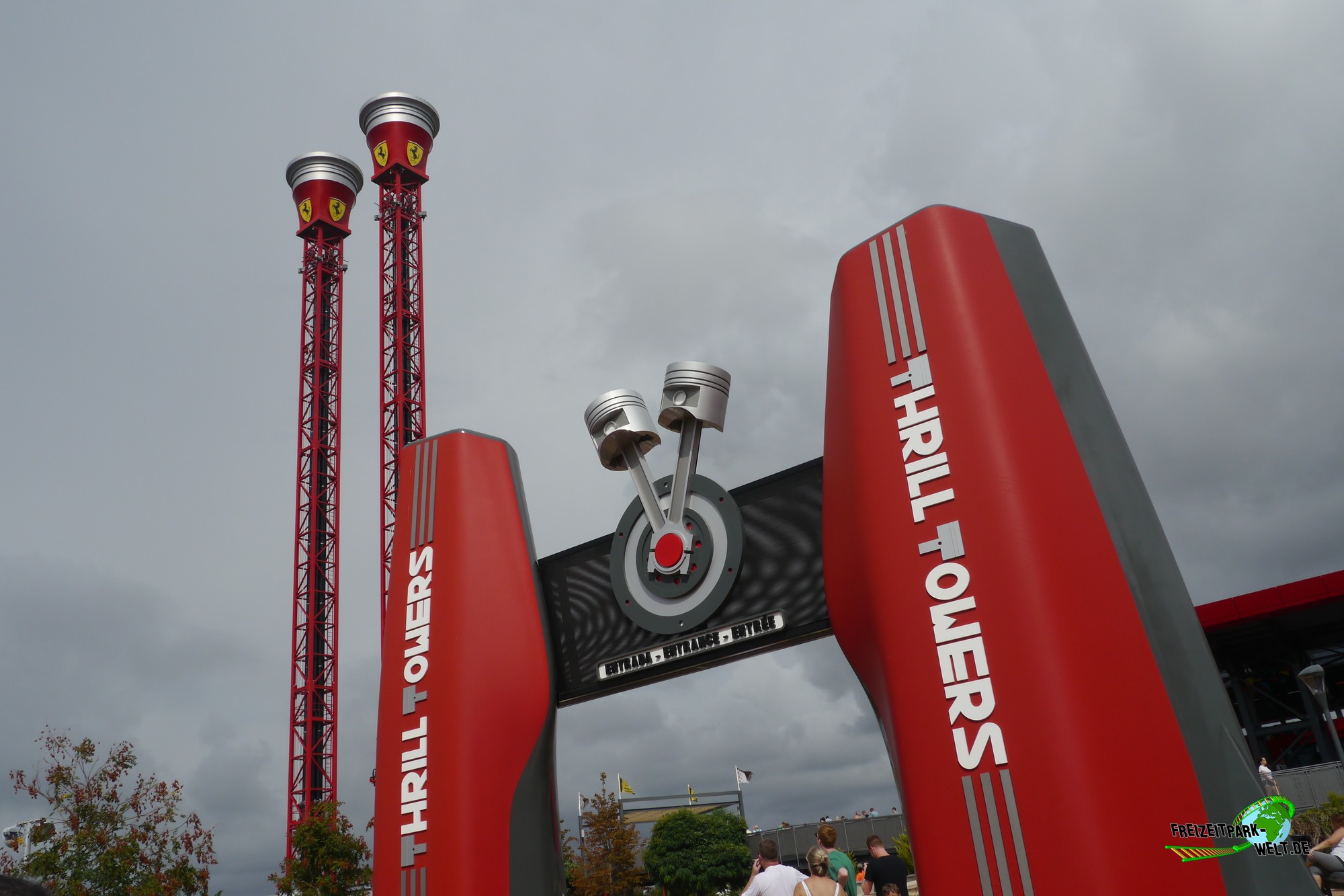 Thrill Towers - Ferrari Land | Freizeitpark-Welt.de