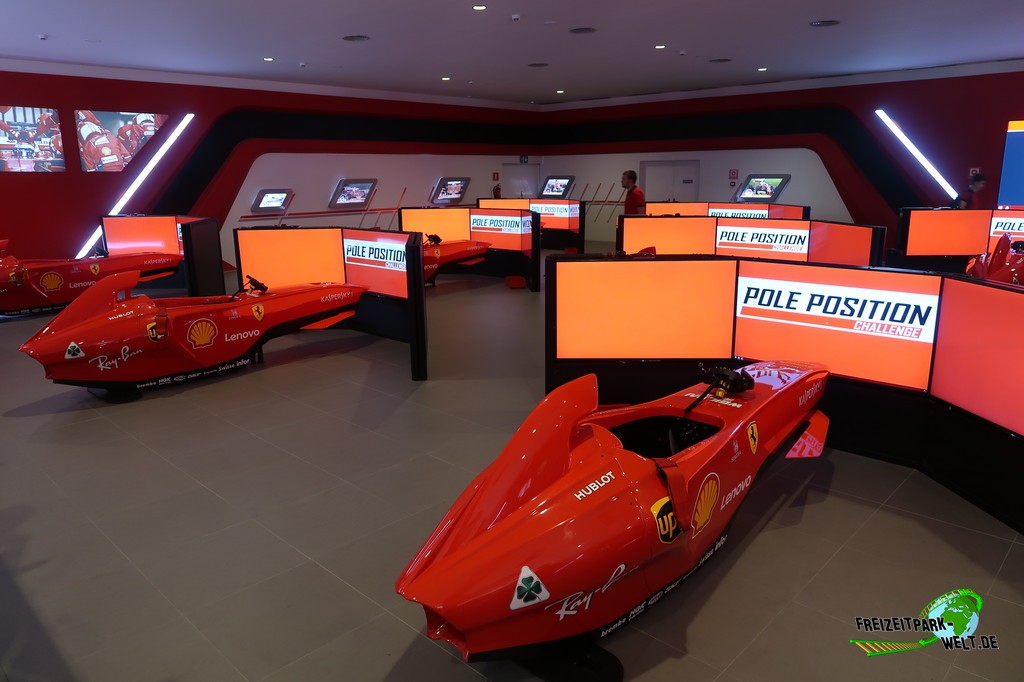Pole Position Challenge - Ferrari Land | Freizeitpark-Welt.de