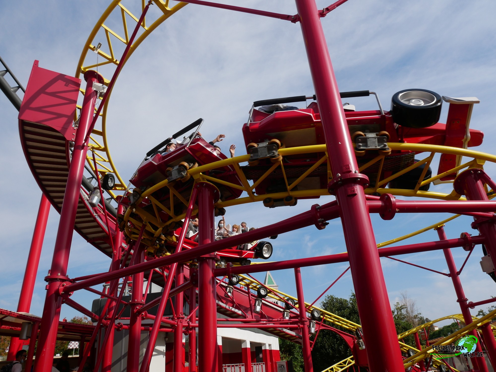 Junior Red Force - Ferrari Land | Freizeitpark-Welt.de