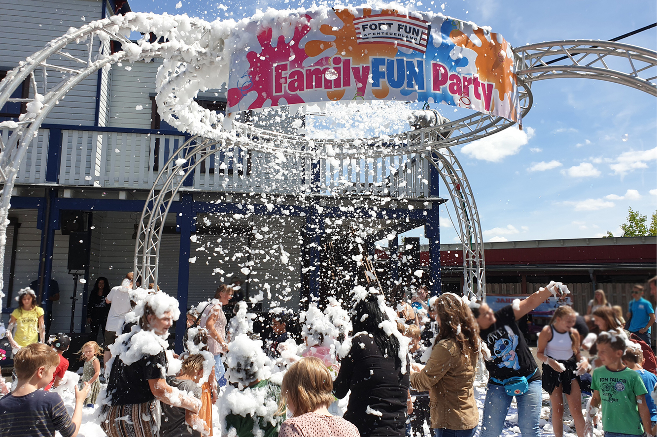 Buntes Treiben und waghalsige Stunts beim Event-Sommer! - FORT FUN ...