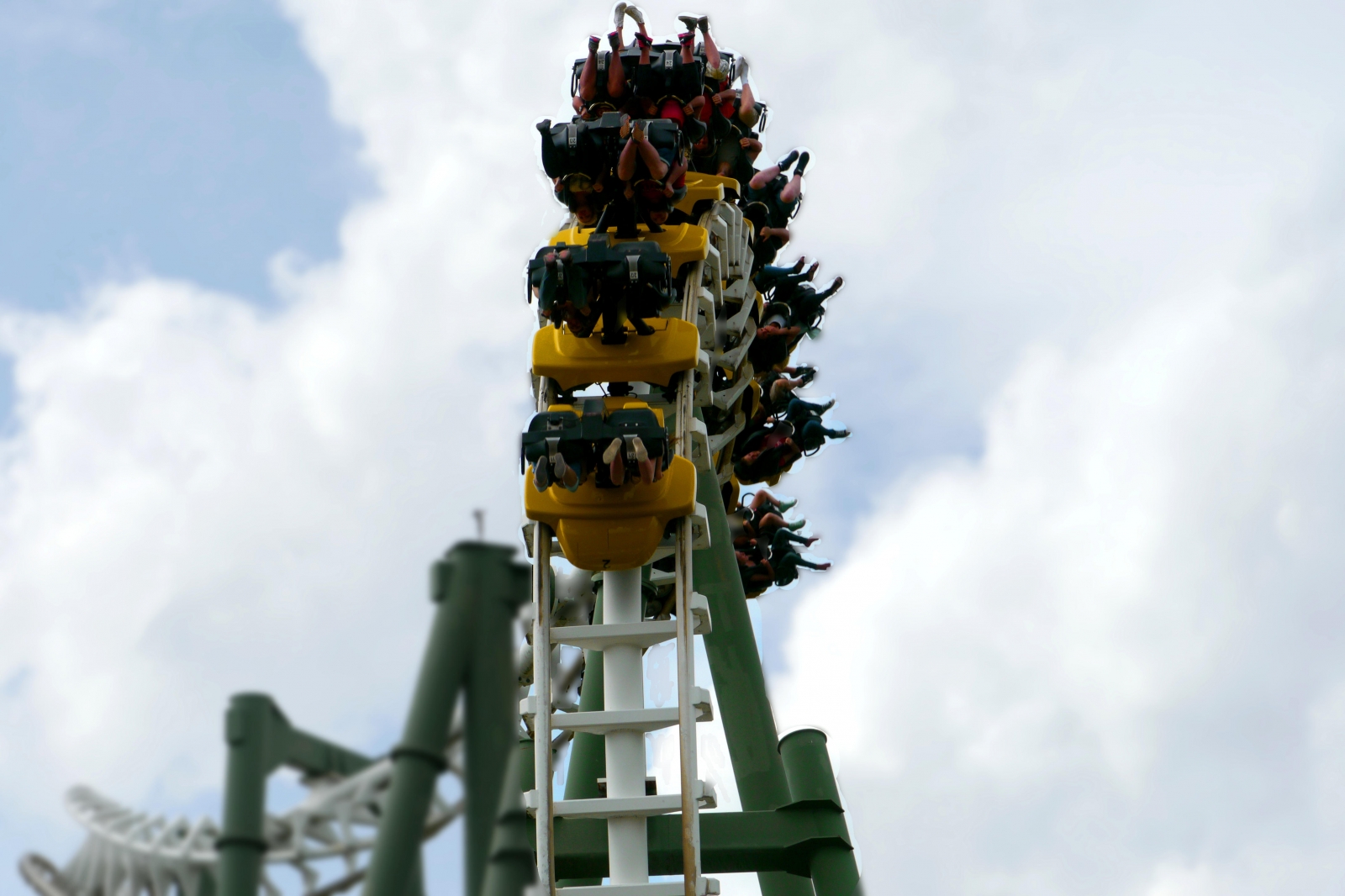 Toxic Garden - Heide Park Resort | Freizeitpark-Welt.de