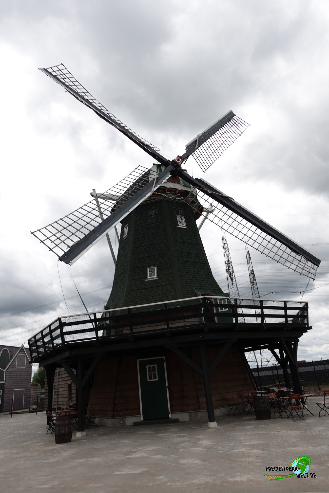 Holland-Park - Highlights & Tipps zum Besuch | Freizeitpark-Welt.de