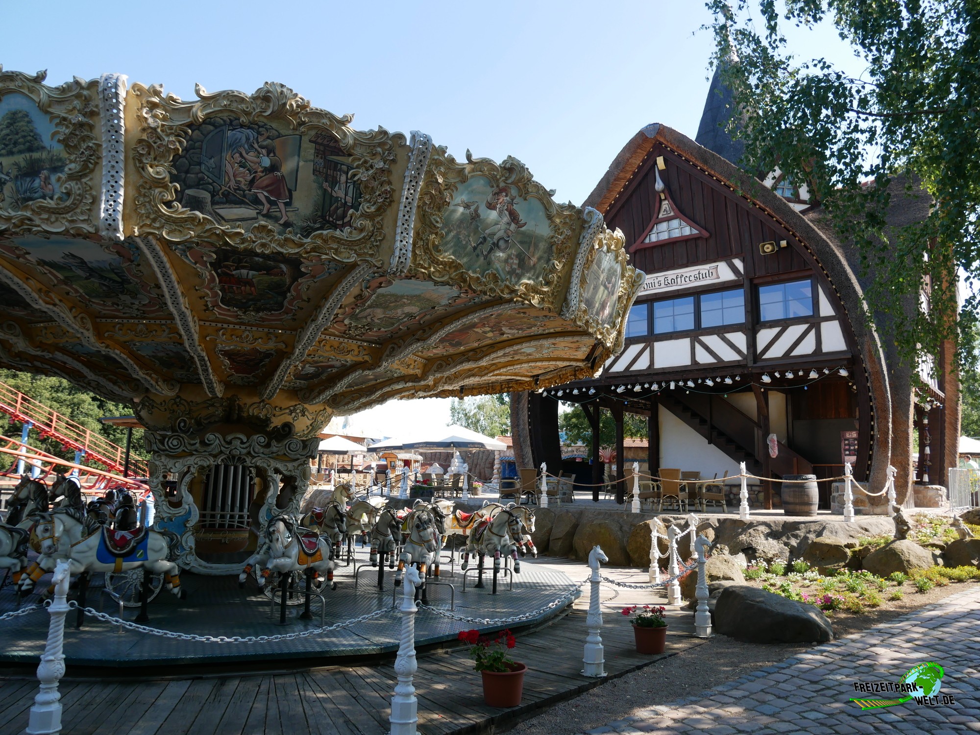Nostalgie-Karussell - Freizeitpark Plohn | Freizeitpark-Welt.de