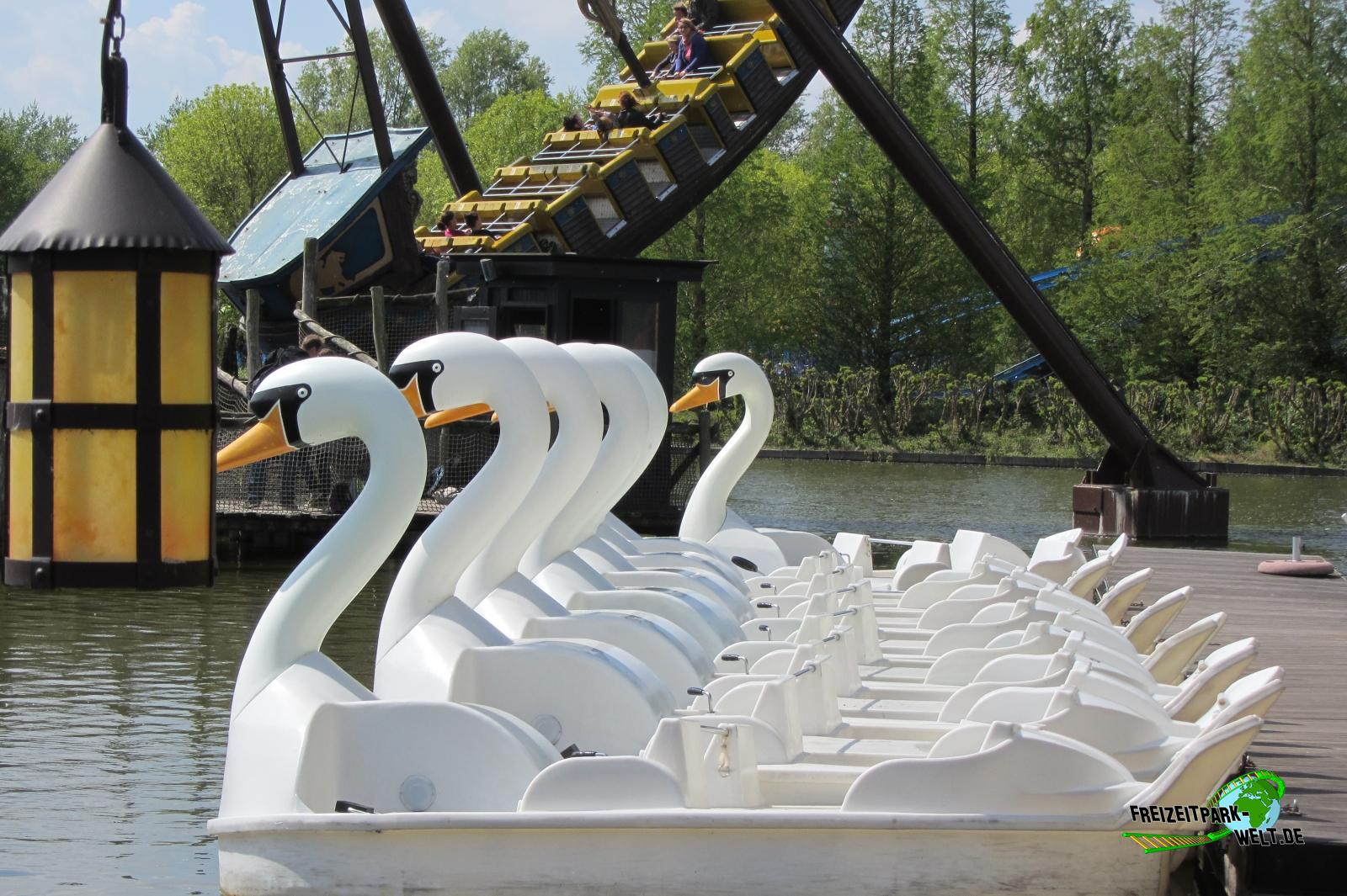 Waterfietsen - Plopsaland Belgium | Freizeitpark-Welt.de