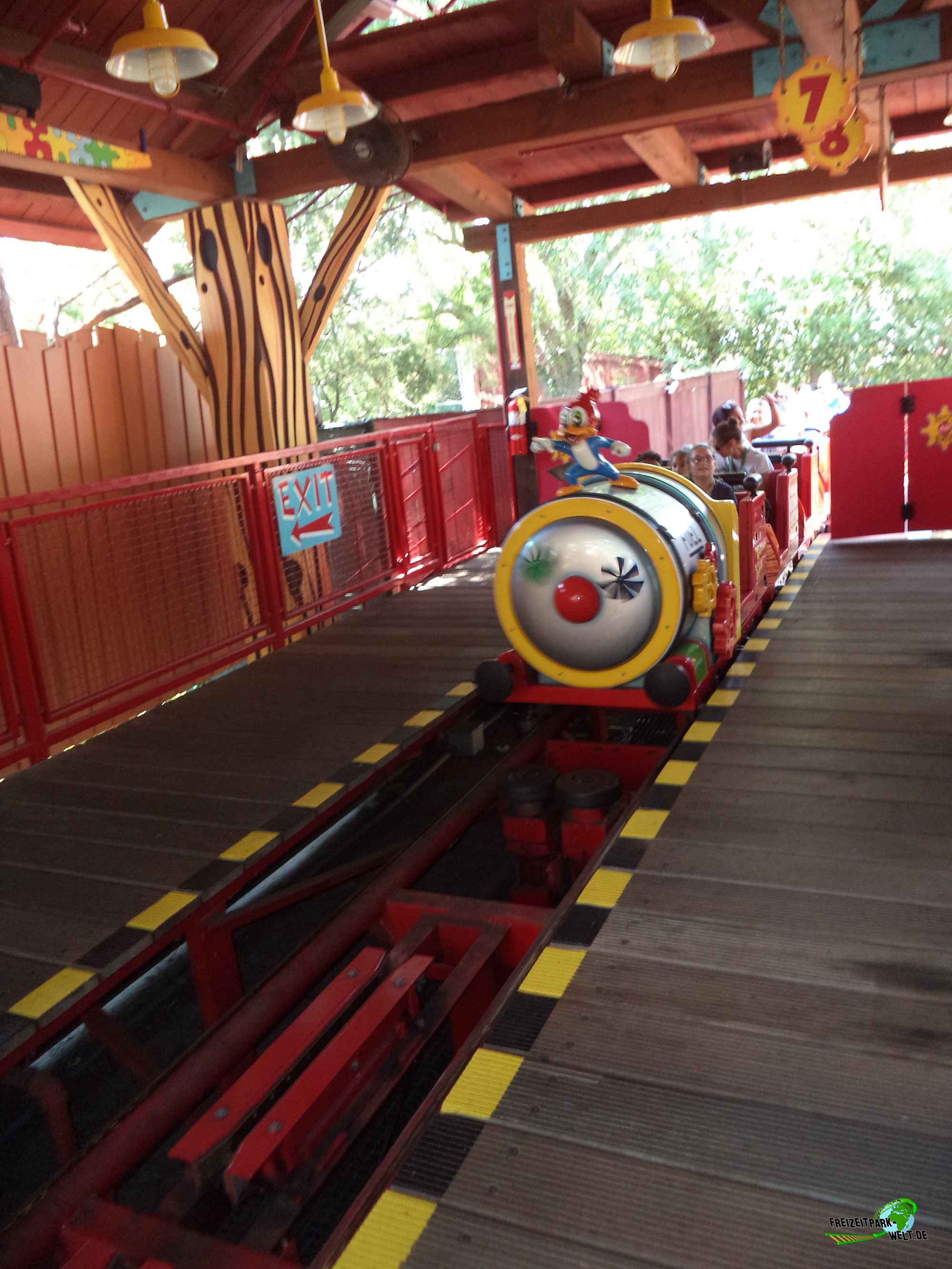 Trolls Trollercoaster - Universal Studios Florida | Freizeitpark-Welt.de