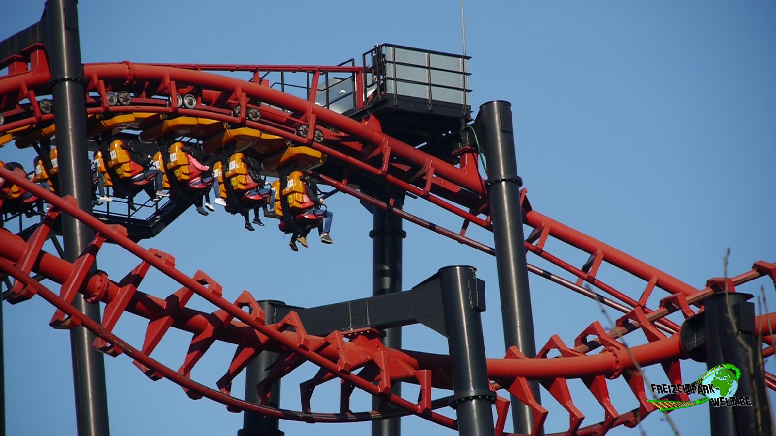 Vampire - Walibi Belgium | Freizeitpark-Welt.de