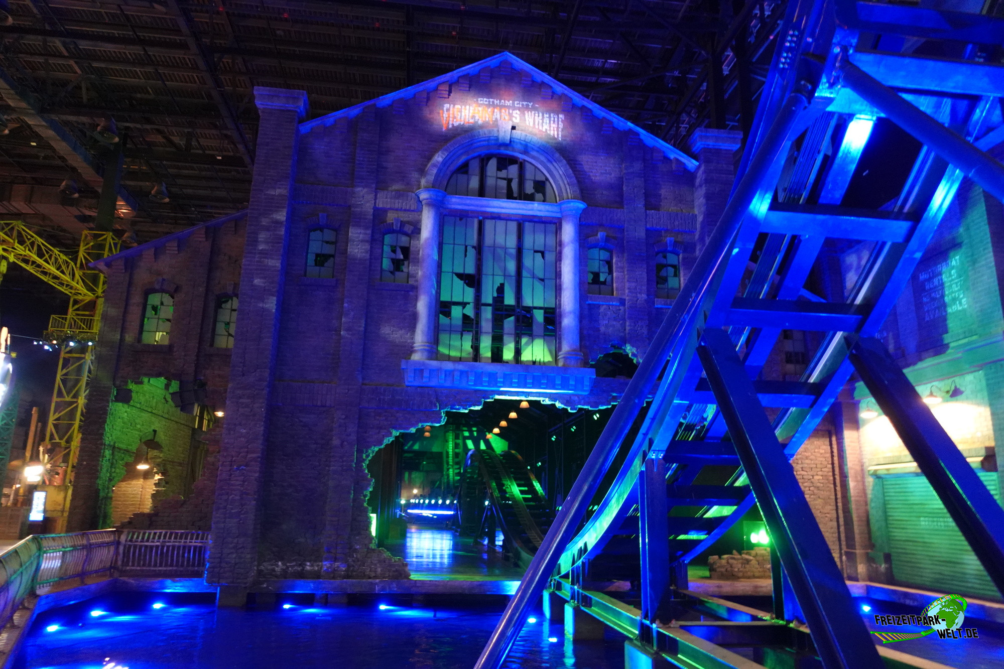 The Riddler Revolution - Warner Bros. World™ Abu Dhabi | Freizeitpark ...