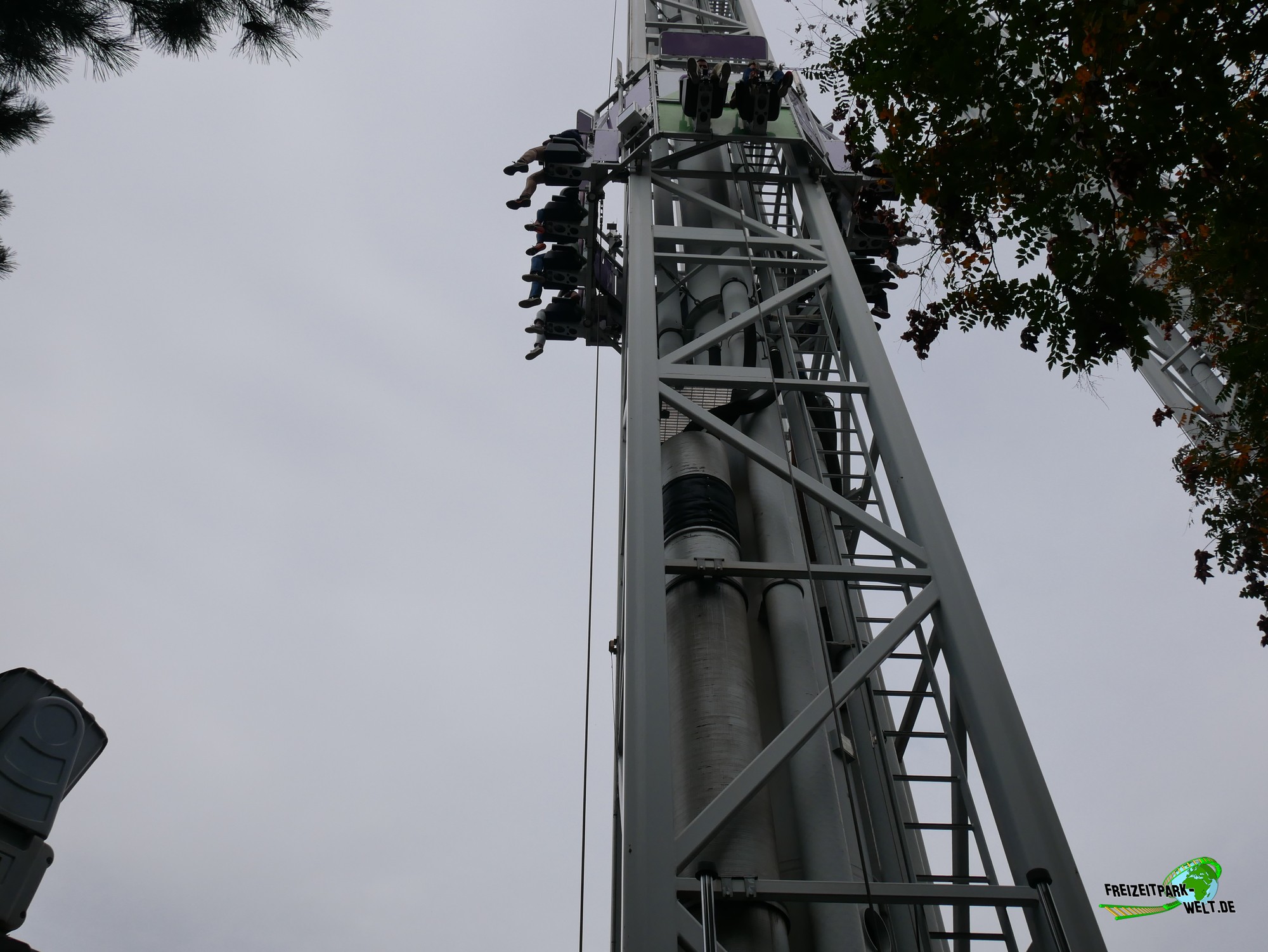 La Venganza del Enigma - Parque Warner Madrid | Freizeitpark-Welt.de