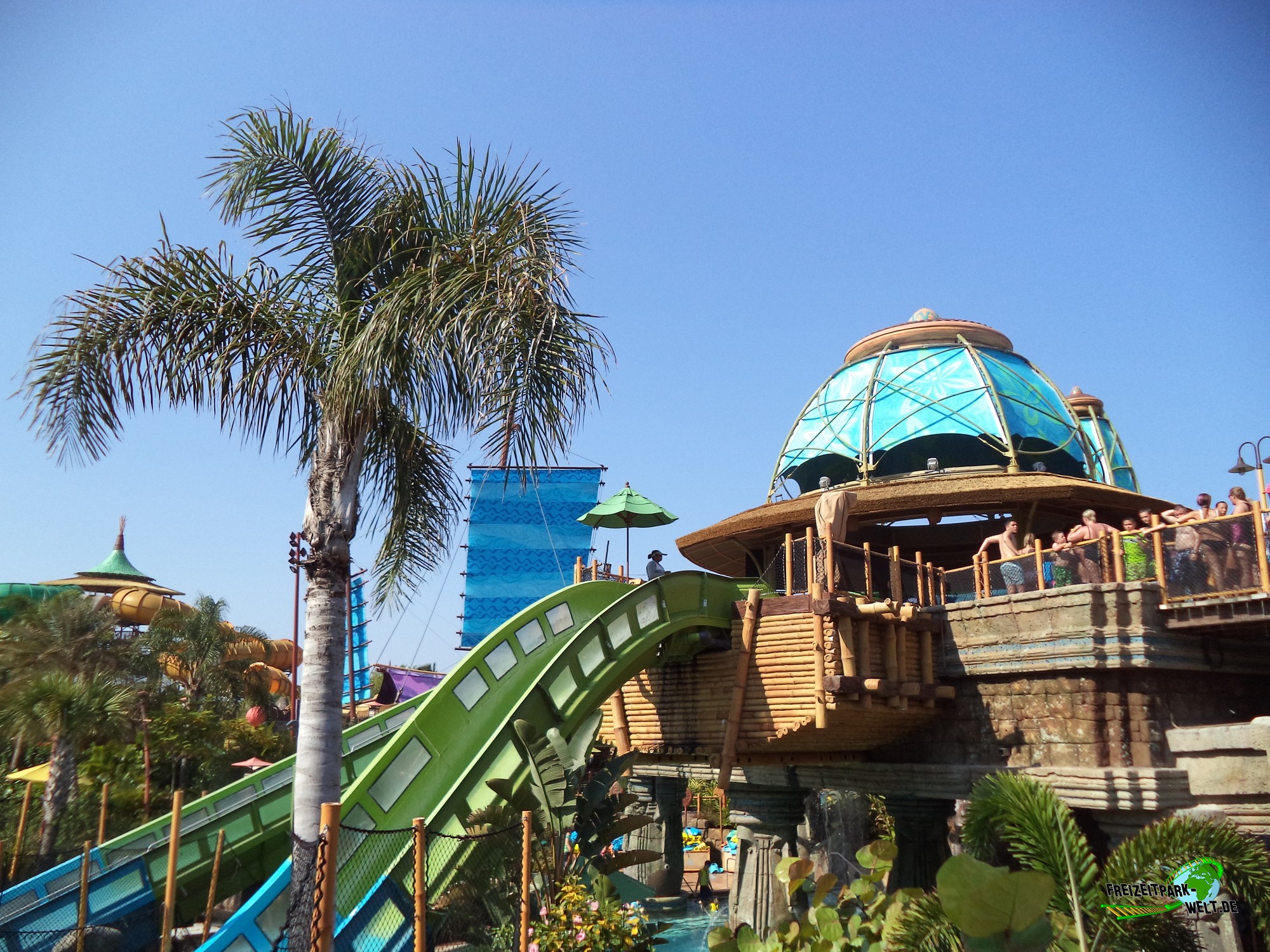 Krakatau™ Aqua Coaster - Volcano Bay | Freizeitpark-Welt.de